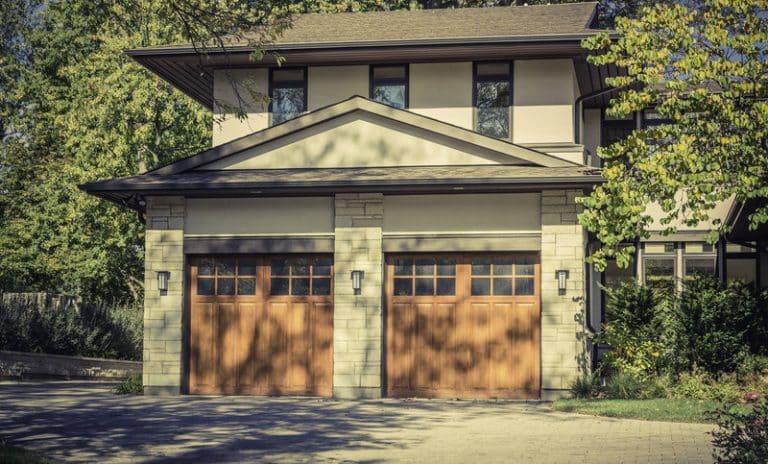 How To Manually Open And Close Your Garage Door - R&S Erection of ...